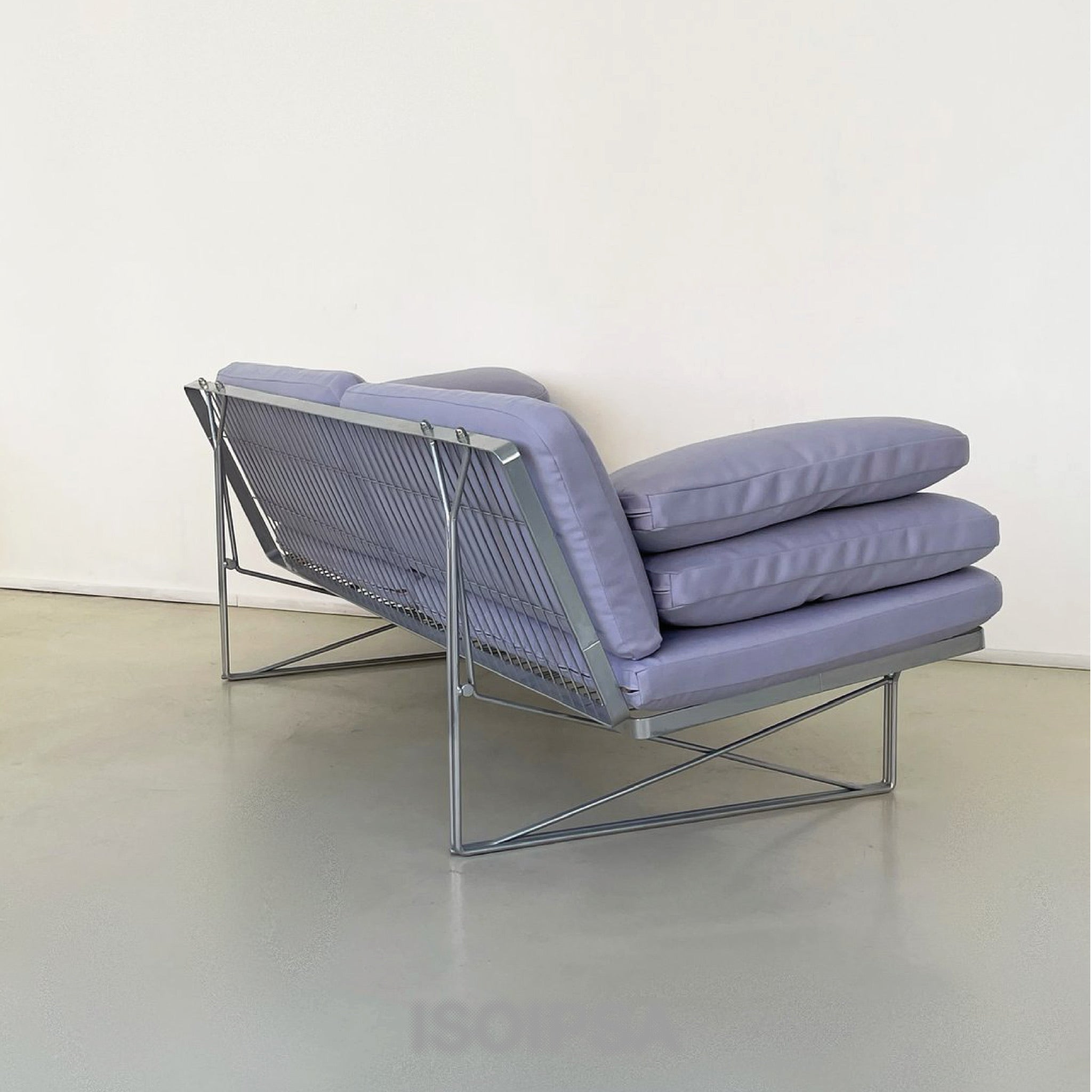 Lavender Moment Sofa – isoipsa