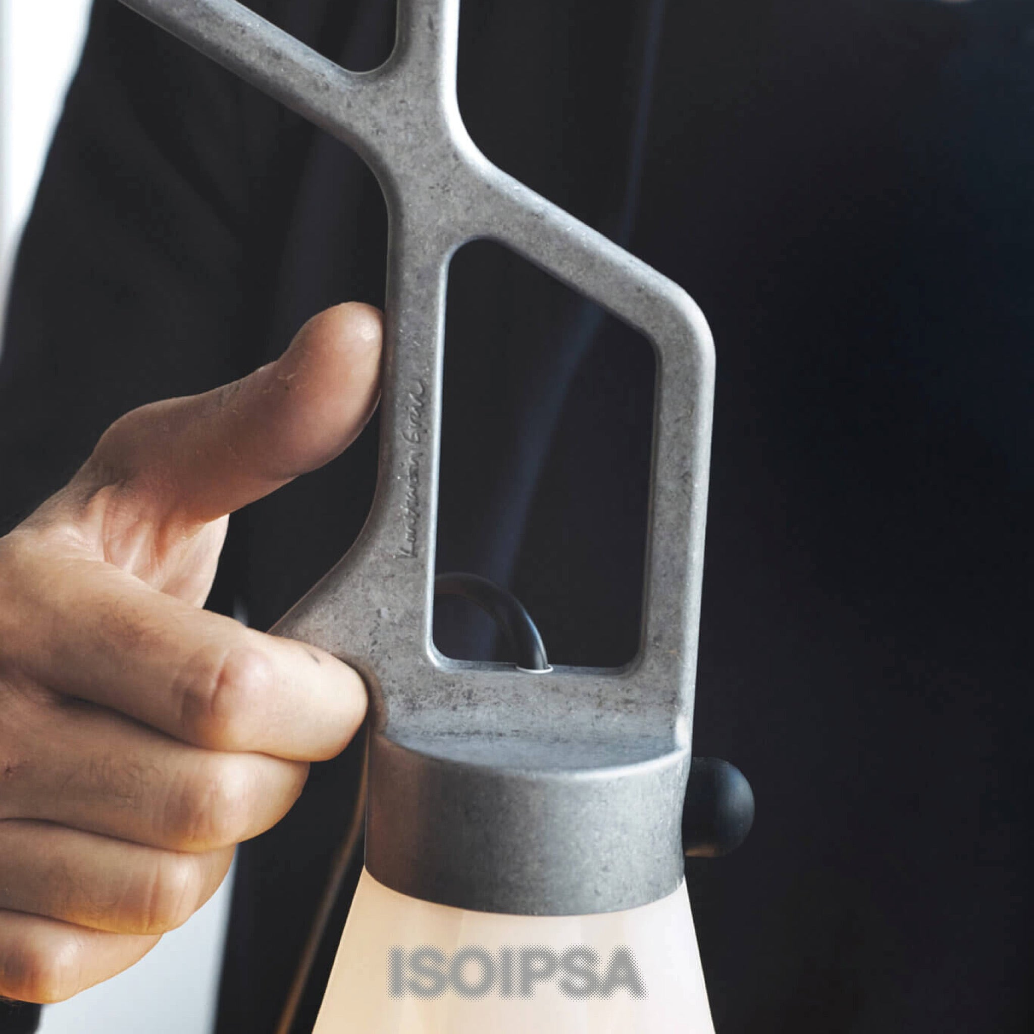 Aluminum Mayday Lamp – isoipsa